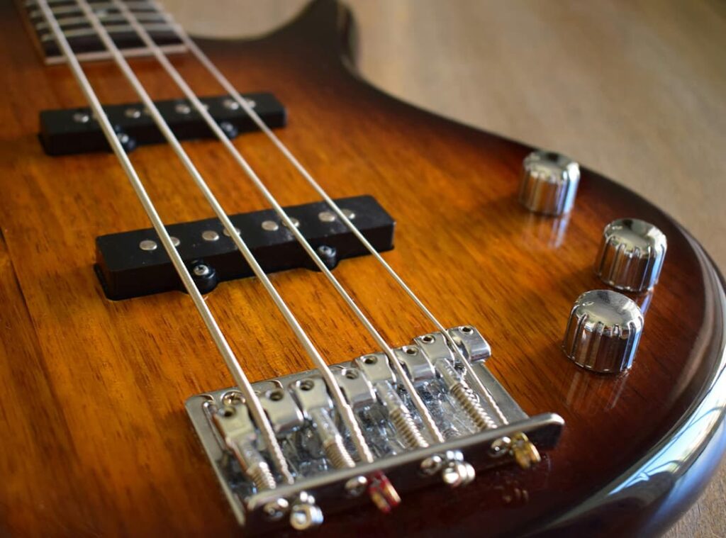 How to Choose the Right Strings for Your Guitar